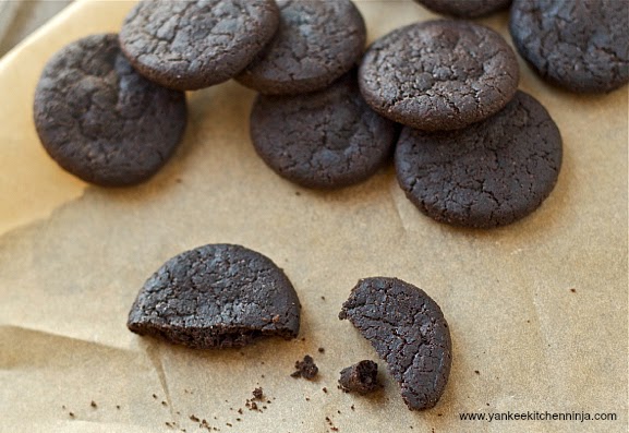Chocolate snap cookies | Yankee Kitchen Ninja