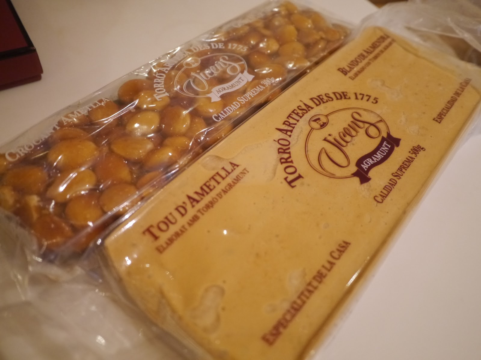 こんなこと、あんなもの: スペインのトゥロン Turron de Agramunt from Barcelona