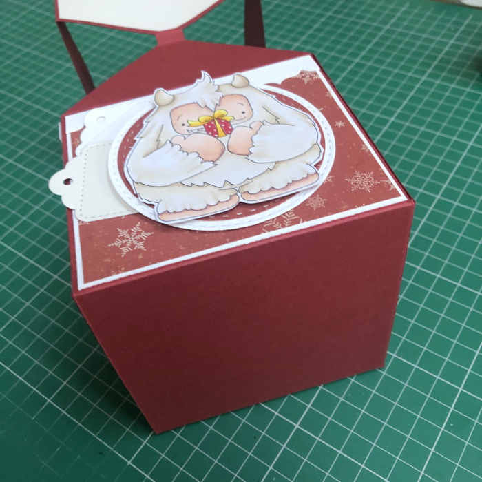 Thursday with Sandiebella: Create a Christmas Cracker Gift Box ...