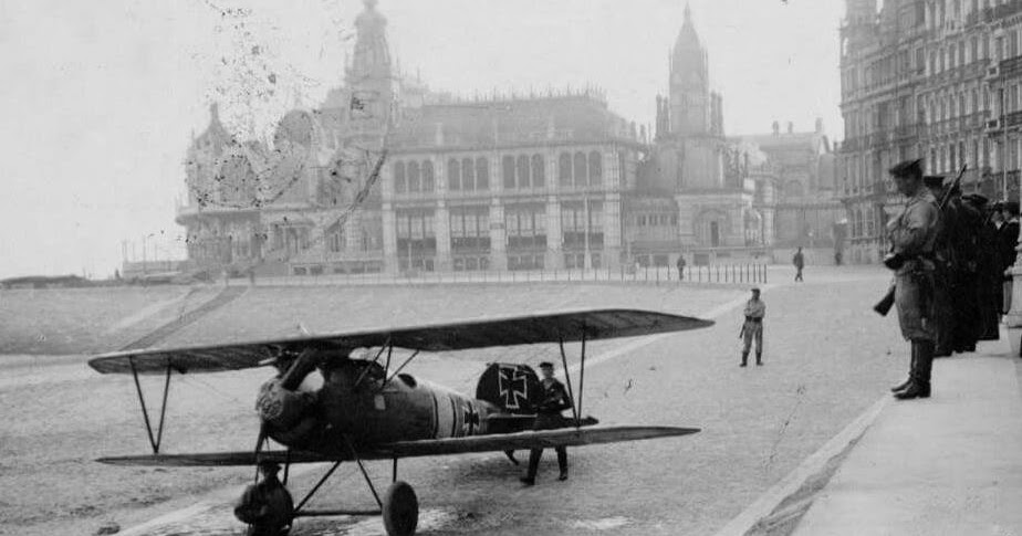 Just A Car Guy: back when any landing was a good landing, even if you ...