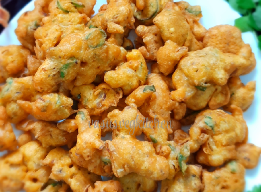 Vasusvegkitchen: Rayalaseema Pugyalu for uggani|| choor puggi || Onion ...