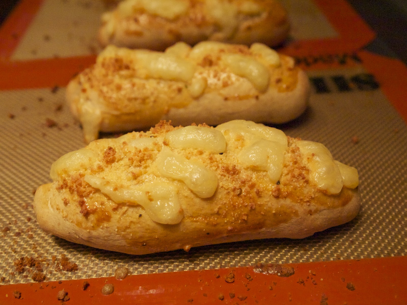 Chez Ma Cuisine: Cheese Rolls