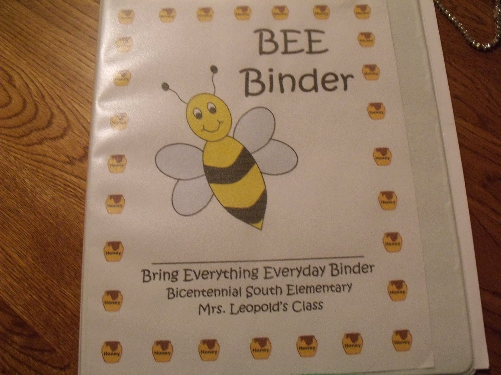 Mrs Leopold's Kindergarten Classroom: BEE Binder and Important Information