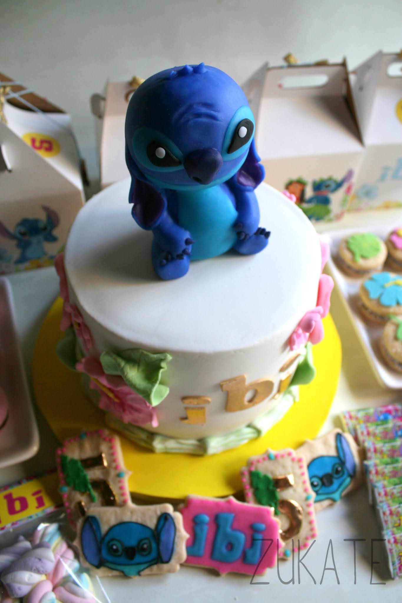 MESA DULCE DE LILO Y STITCH PARA IBI | ZUKATE