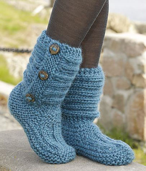 Amazing Knitting: FREE Pattern for Cozy Slipper Boots