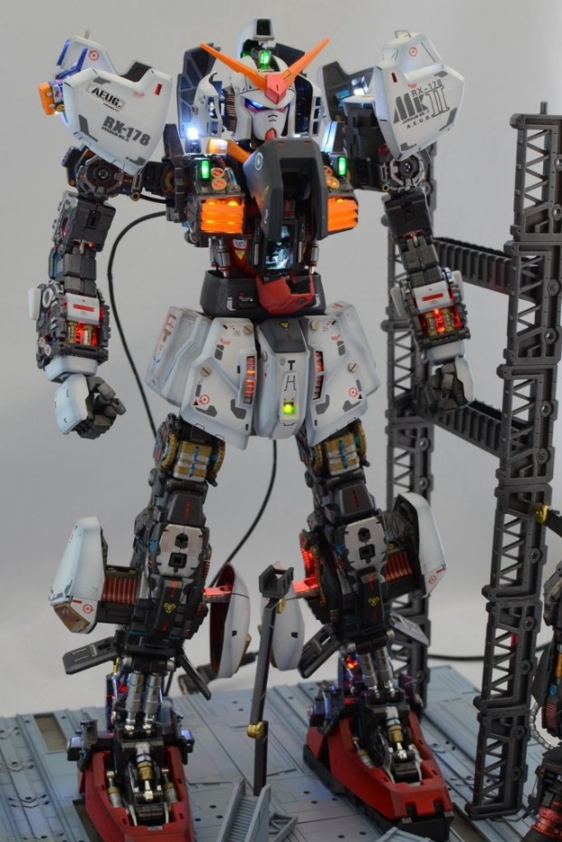 Custom Build: PG 1/60 RX-178 Gundam Mk-II AEUG "Detailed" + LED