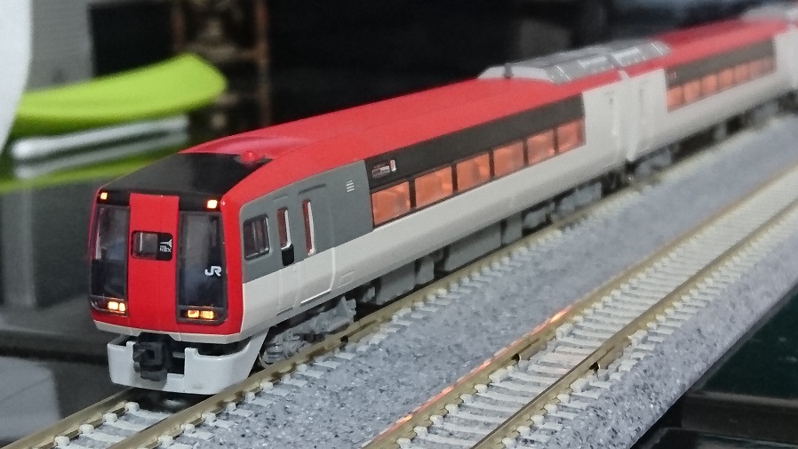 あづみの鉄道の趣味部屋: 入線日記40 KATO 253系 特急「成田エクスプレス」