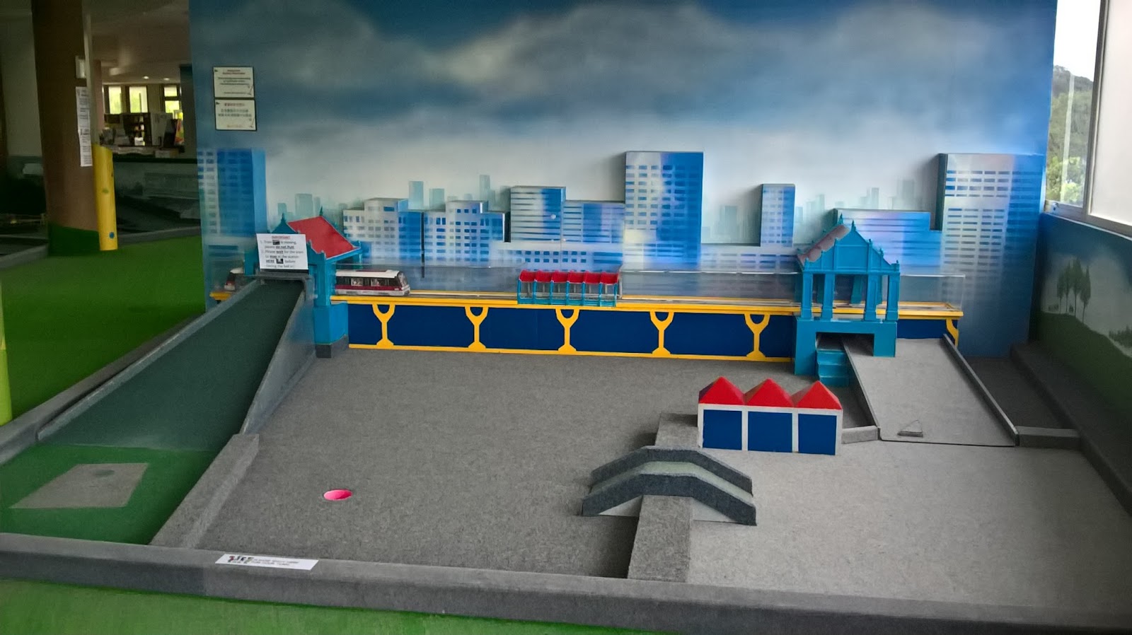 The Ham and Egger Files: LilliPutt indoor Mini Golf in Singapore