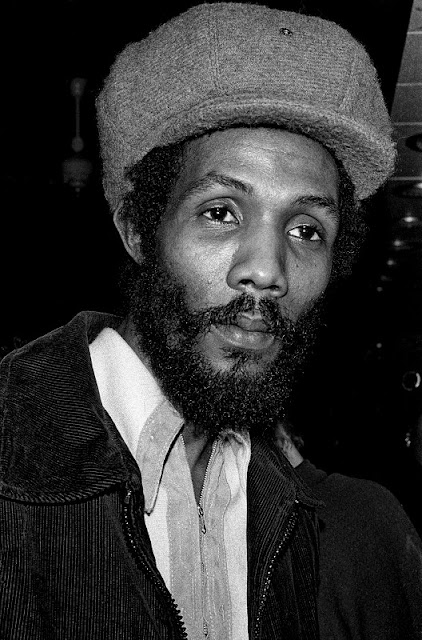 Nothin' Sez Somethin': Time to Dubb Rock...err...Rock Dubb