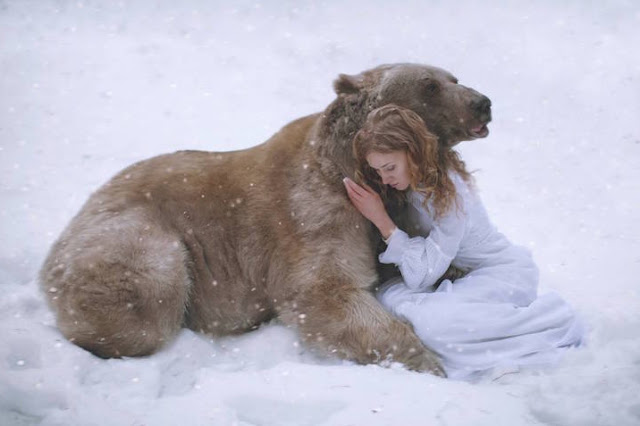 White Wolf : Dreamy Portraits of Women Living in Harmony with Wild ...