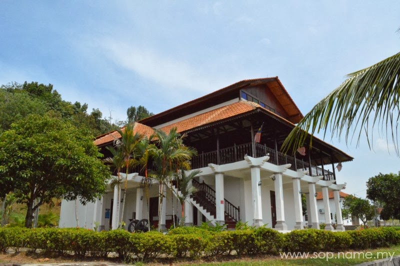 Muzium Negeri dan Muzium Lukut, Negeri Sembilan - SOP.NAME.MY