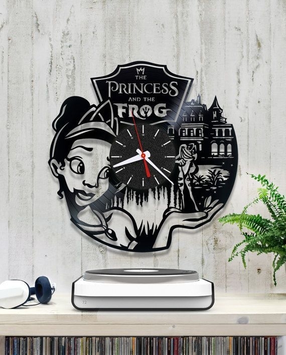 50+ Unique Character Wall Clocks To Beautify Your Home | ARA HOME