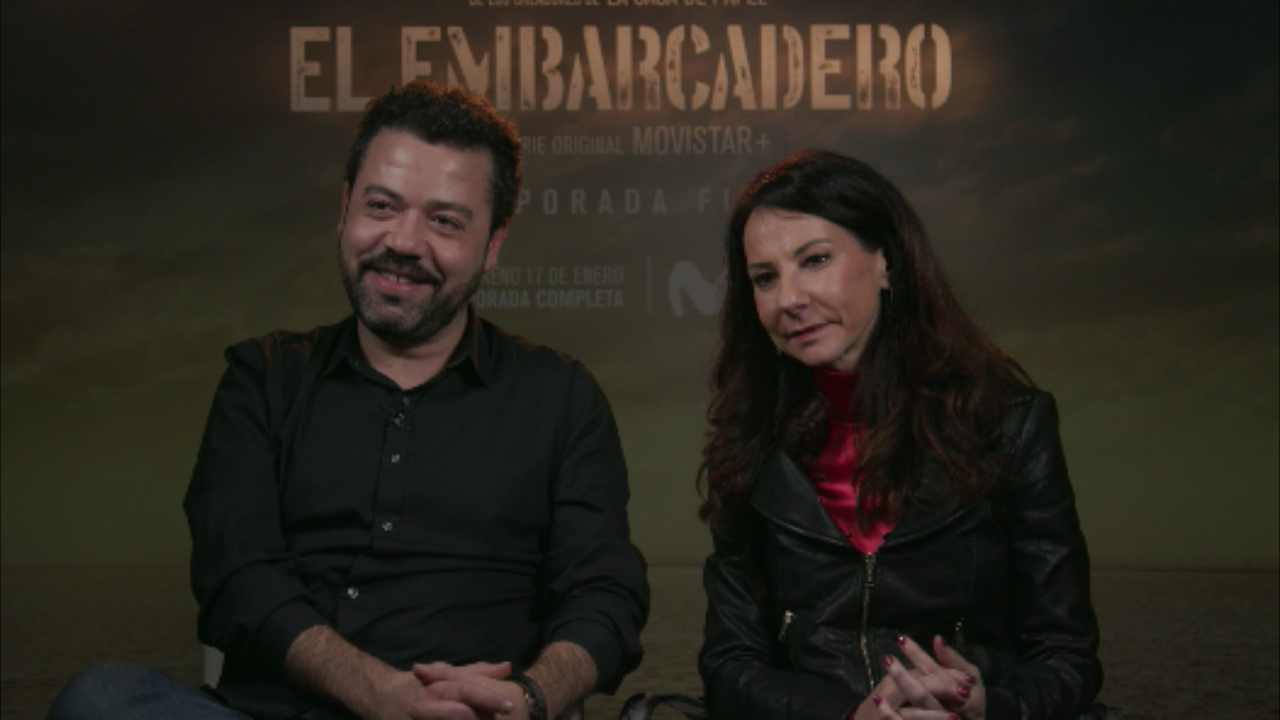 ENTREVISTA A ÁLEX PINA Y ESTHER MARTINEZ (CREADORES DE LA SERIE EL EMBARCADERO) — paseando a ...