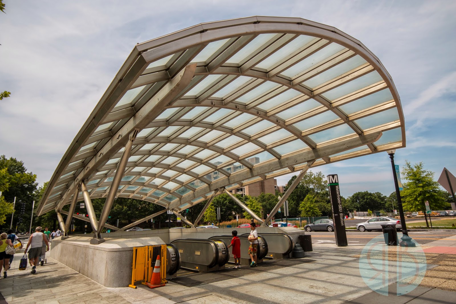 RKeyaB Photography: MODern Buildings in DC - DC Metro Stops