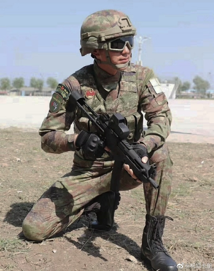 Chinese Military Uniform