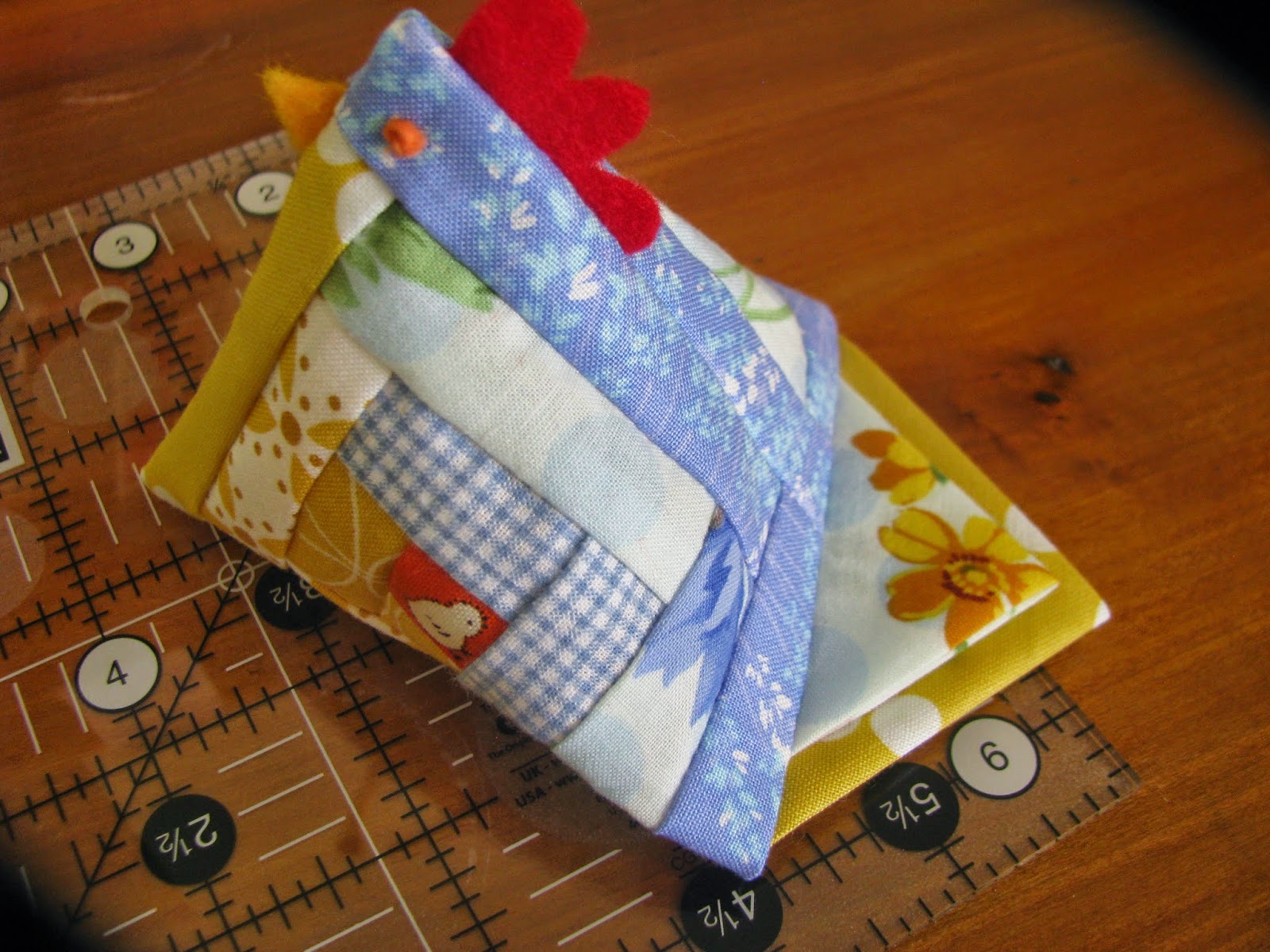 Cedar Fork Stitches: Make a "Pin Hen"