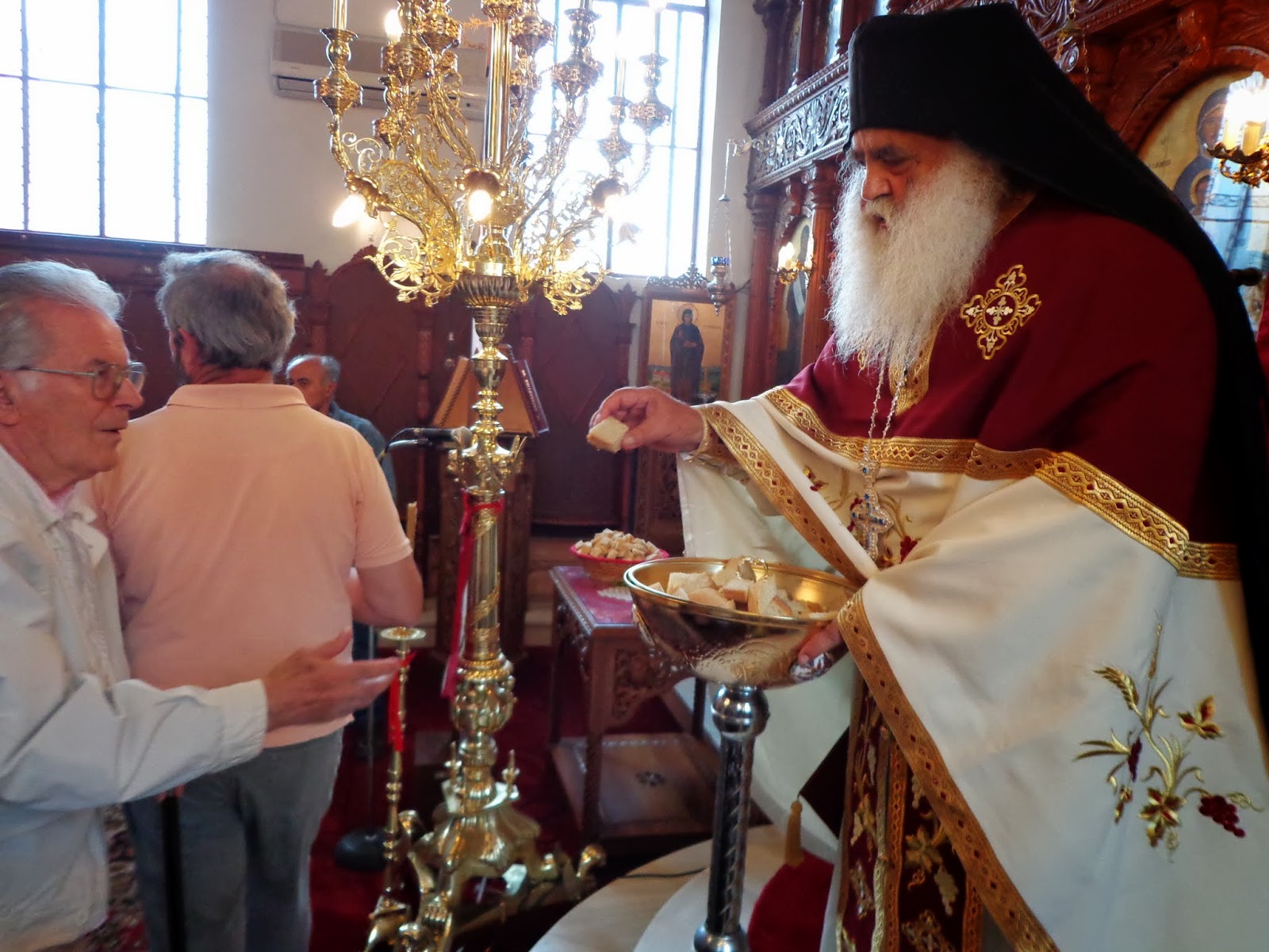 Θαβώρειο Φως: Ο ΗΓΟΥΜΕΝΟΣ ΤΗΣ ΙΕΡΑΣ ΜΟΝΗΣ ΑΓΙΟΥ ΠΑΥΛΟΥ ΑΓΙΟΥ ΟΡΟΥΣ ΣΤΟΝ ...