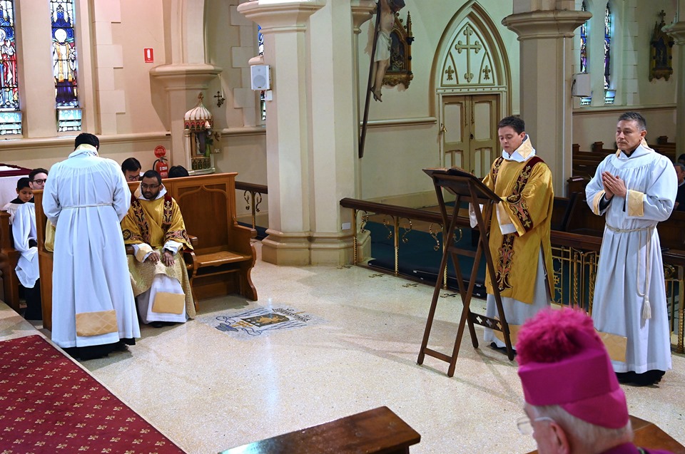 New Liturgical Movement: A Dominican Rite First Mass in Australia
