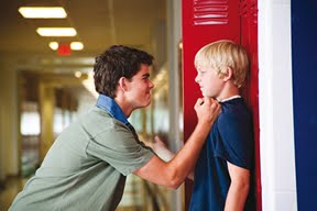 EL MATONEO ESCOLAR: QUE ES EL MATONEO ESCOLAR?