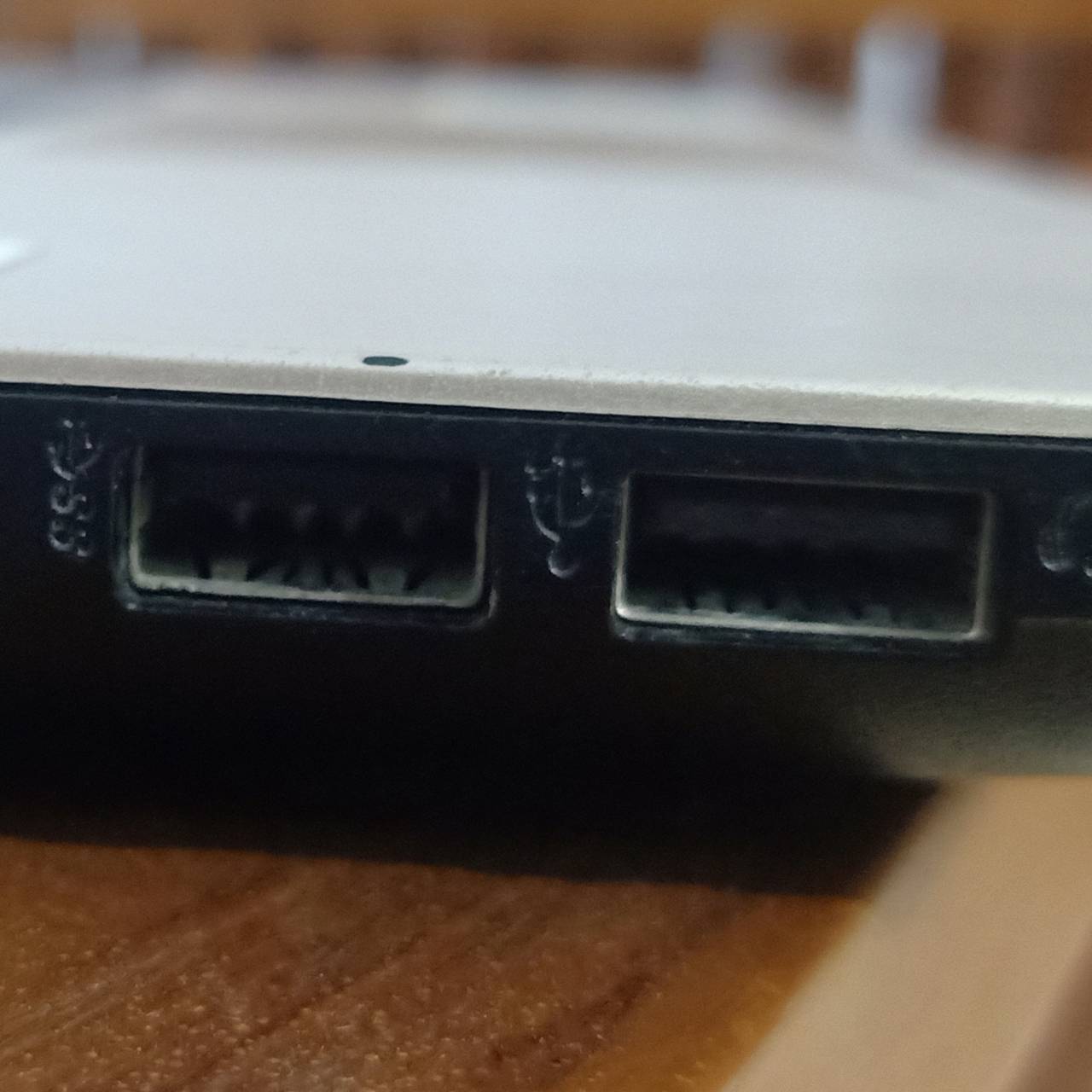 Maylina's: Jenis Port dan Fungsinya