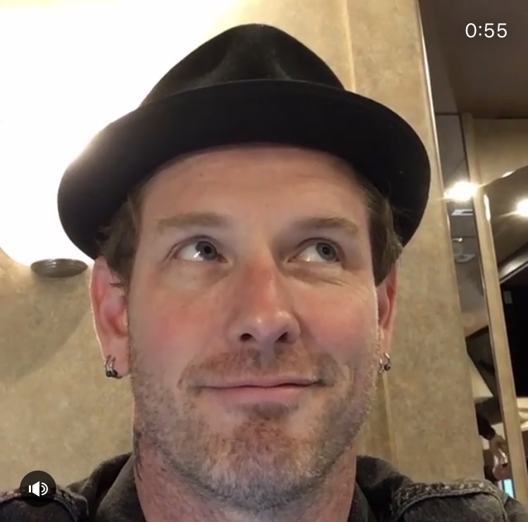 Book Recs of the Rock and Famous: Corey Taylor