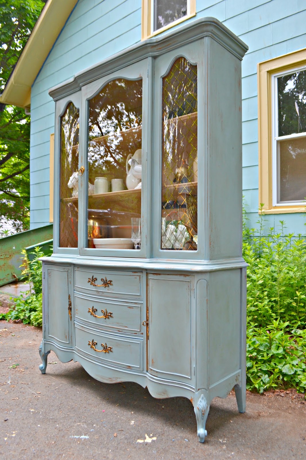 Heir and Space: A Vintage Hutch in Coastal Hues