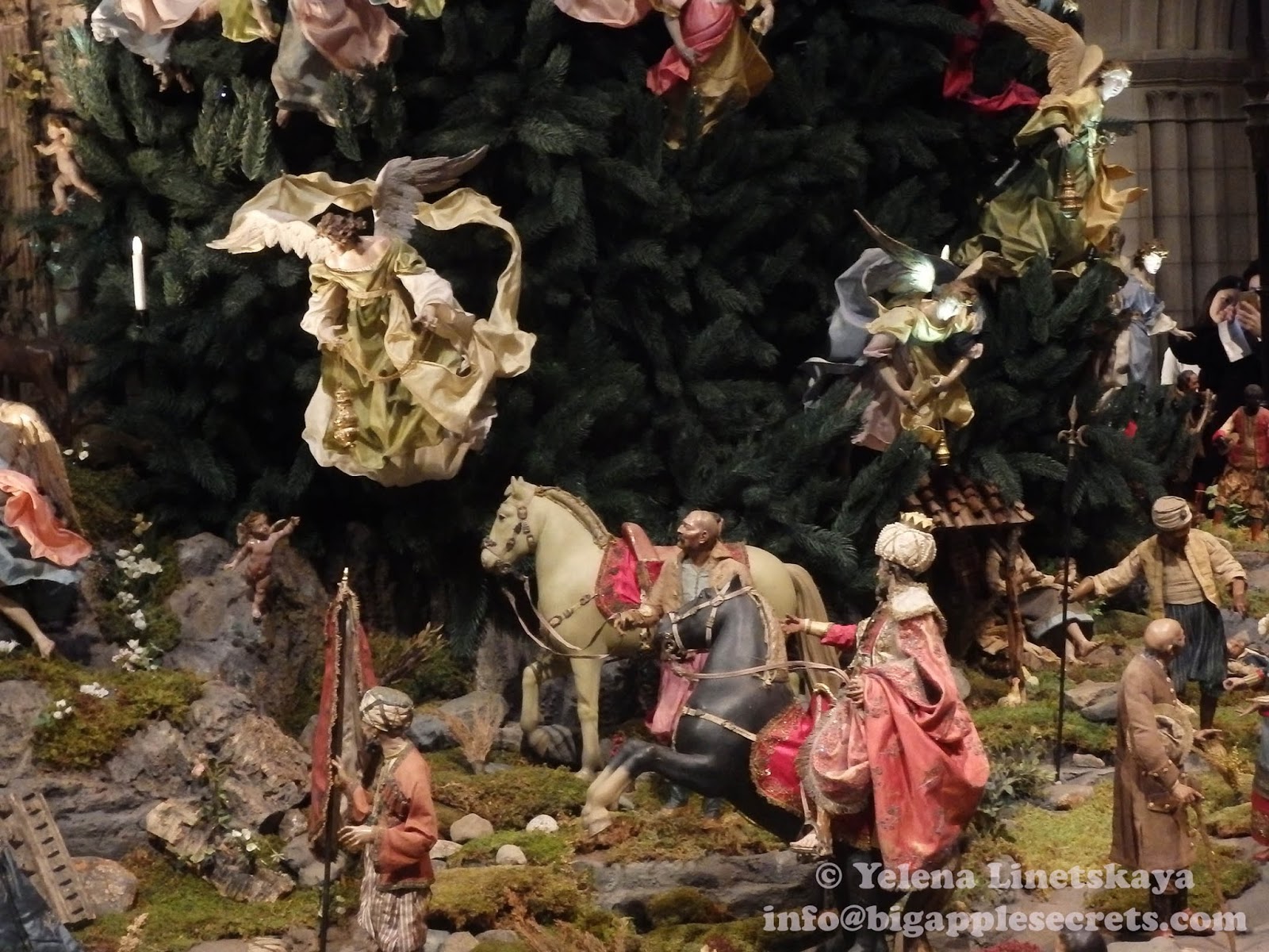 Big Apple Secrets: Metropolitan Museum of Art’s’ Christmas Tree