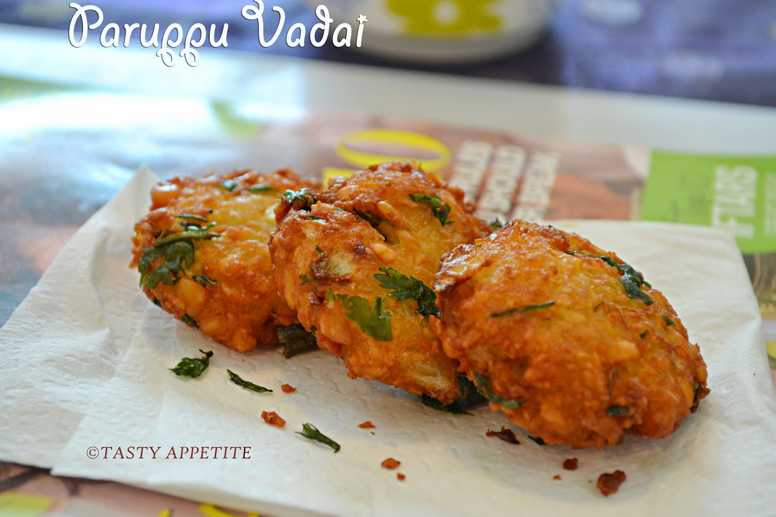 Paruppu Vadai / Parippu Vada / Dal Vadai / Lentil Fritters / Aamai ...