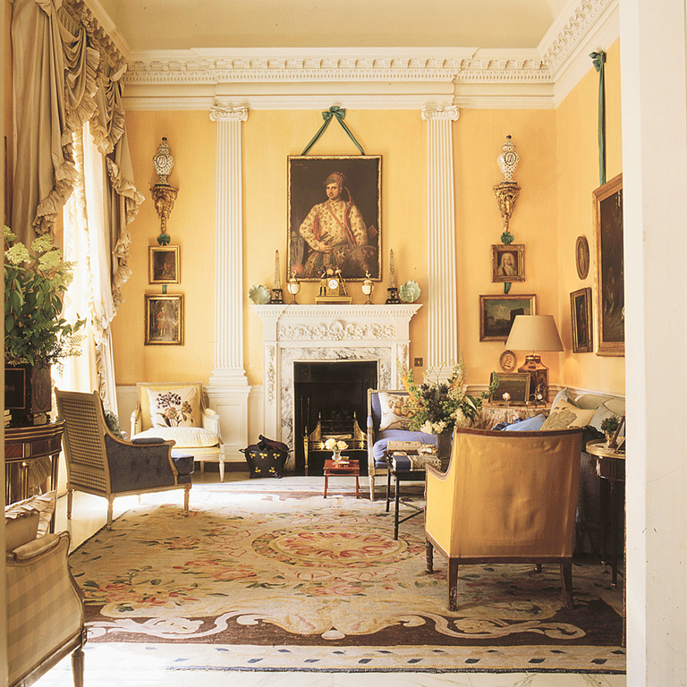 Eye For Design: Decorate With Unique And Interesting Art Arrangements