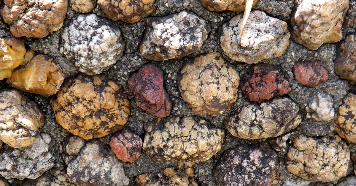 A Grave Interest: Worth a Trip: The Geode Grotto