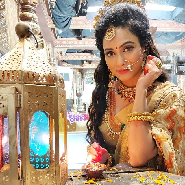 Neetha Shetty Wiki Biography, Web Series, Movies, Photos Age, Height ...