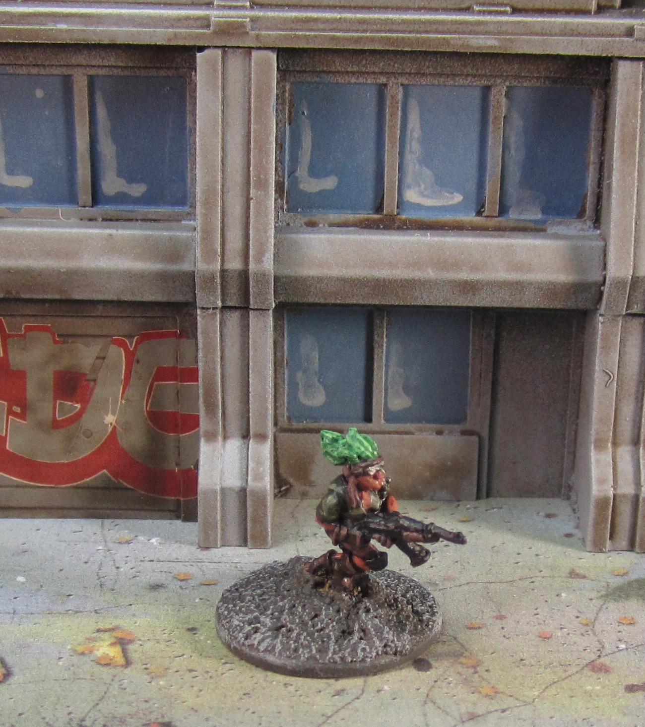 ClearHorizon 15mm Scale Miniatures Blog: 15mm Shadowrun Miniatures