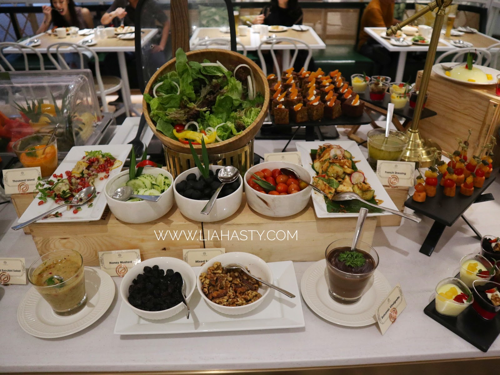 Jom Nikmati Hot Roast Buffet Lunch & Dinner di The Prestige Hotel ...