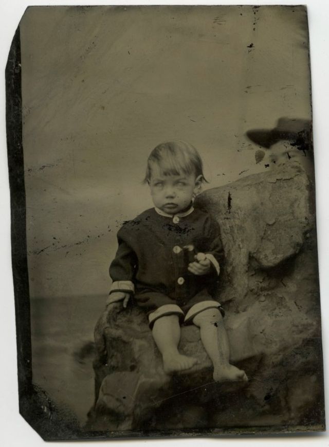 The Hidden Parent: These Victorian Baby Pictures Are Filled With Hidden ...