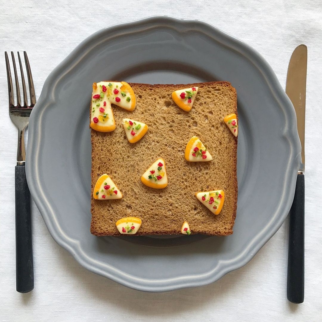 Comel Sungguh 15 Seni Atas Roti Putih Yang Dijadikan Seperti Lukisan