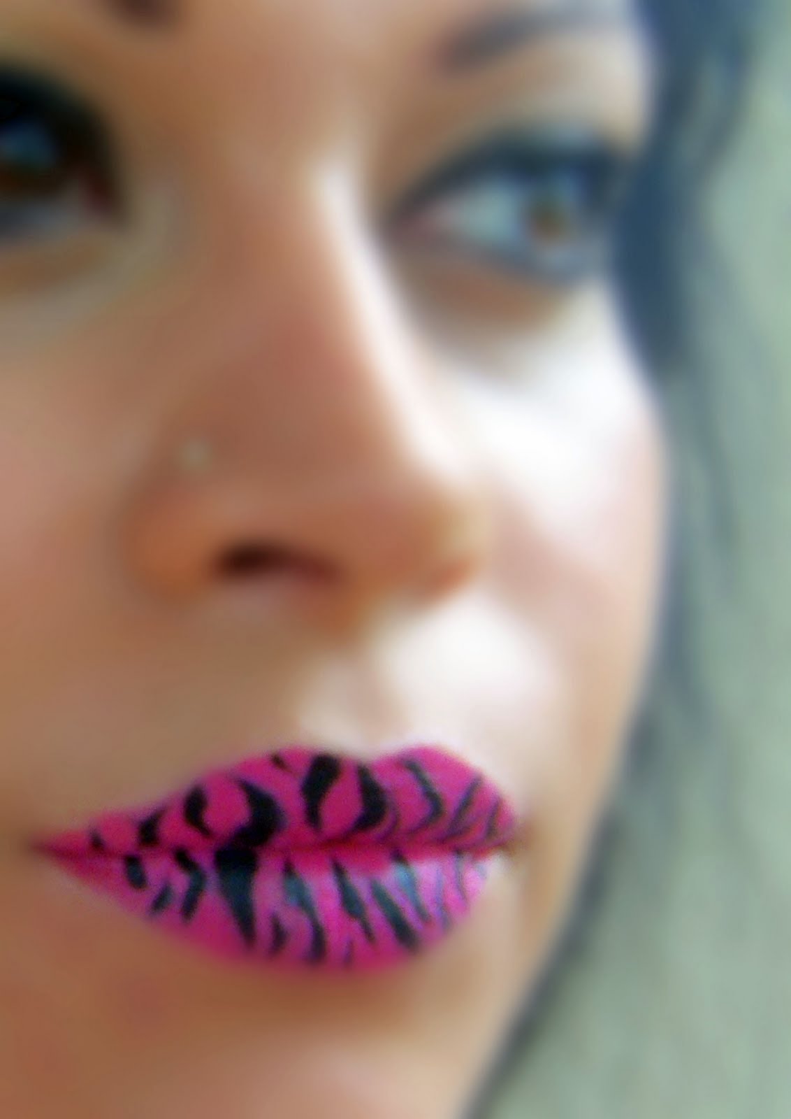 Keen Doll xoxo: Hot pink, zebra print lips