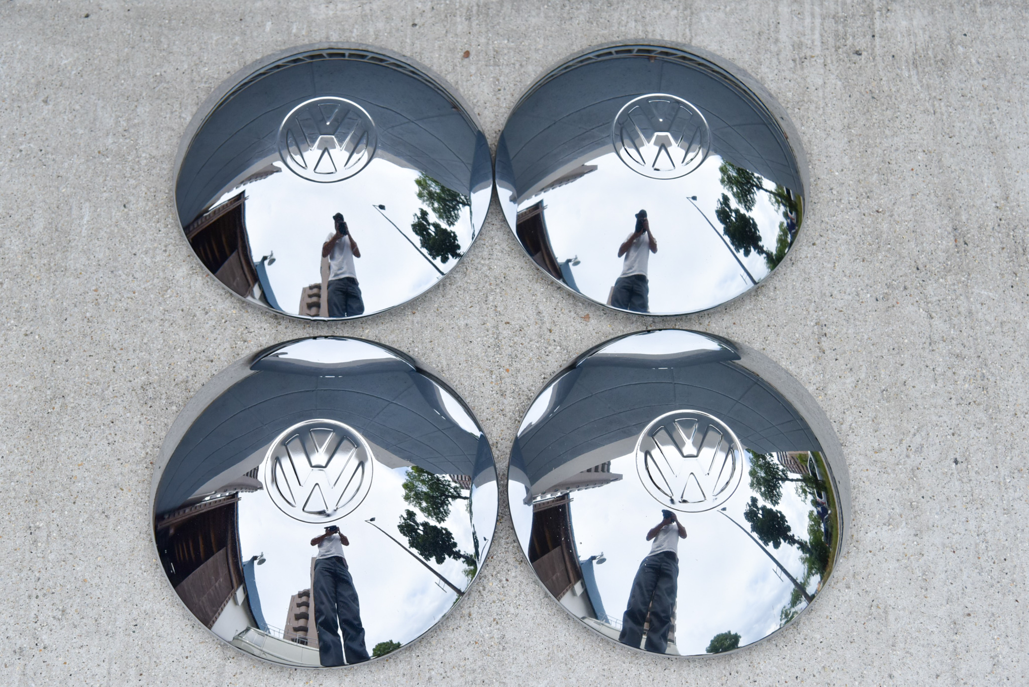 GARAGE VINTAGE Shop Blog: Original Hub Caps