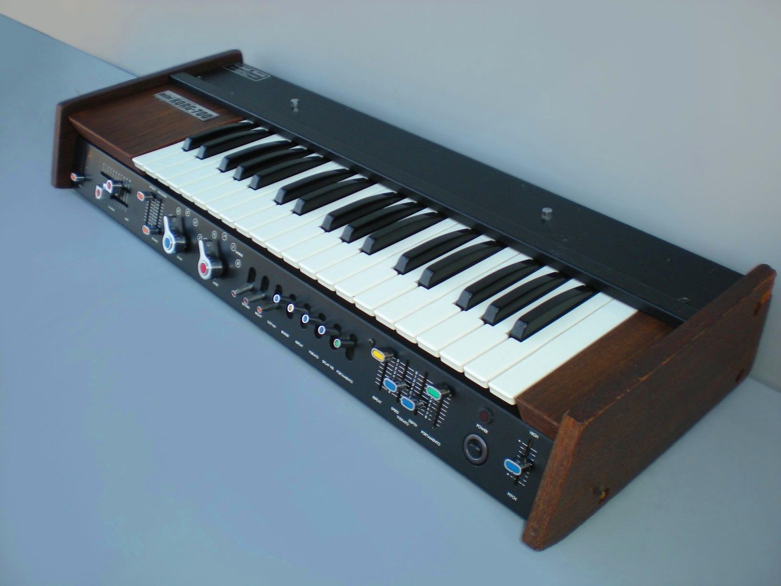 MATRIXSYNTH: Mini Korg-700 Monophonic Electronic Music Synthesizer