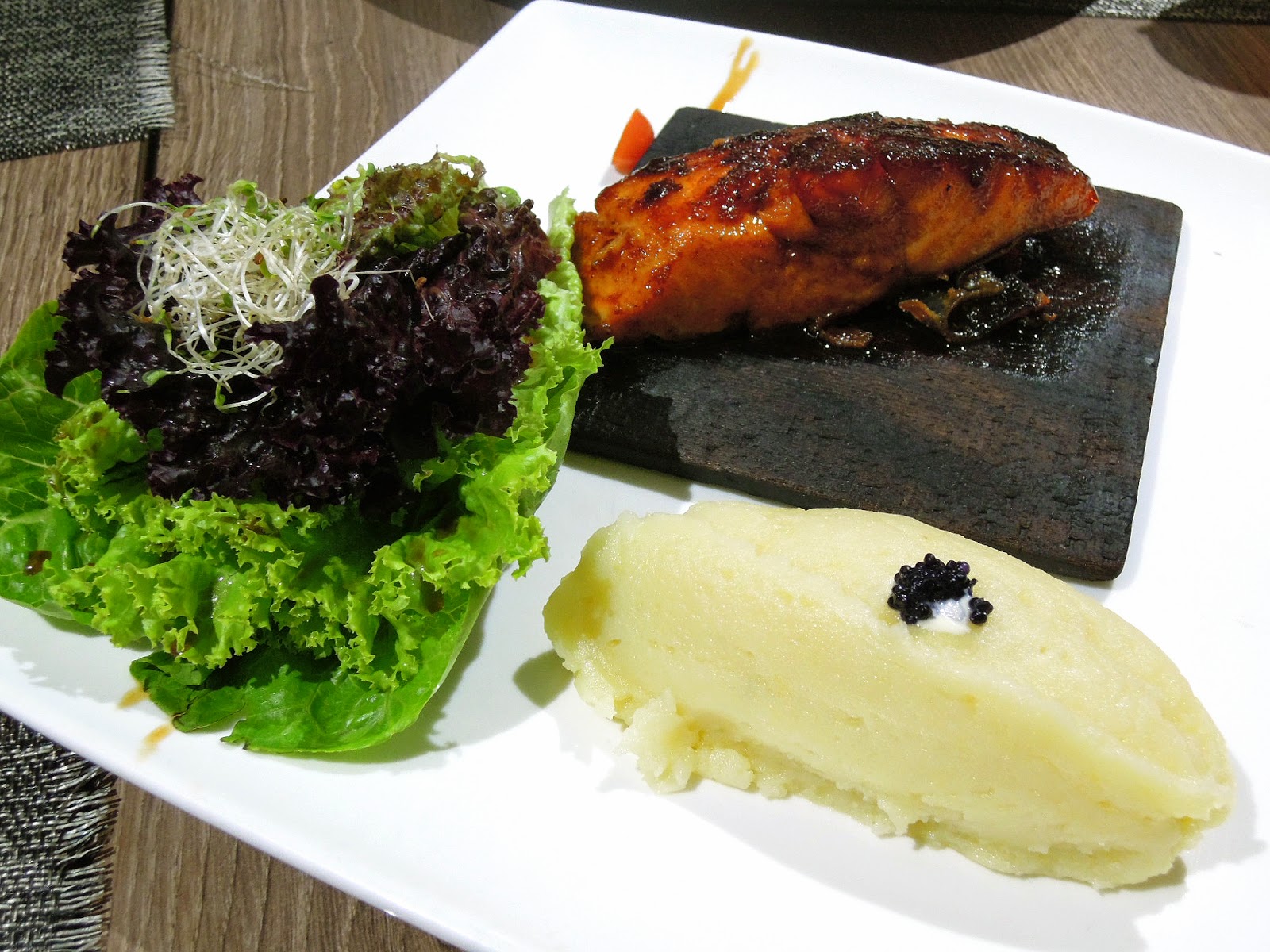 The first Green Hotel in Libis: Microtel Acropolis - Budget Biyahera