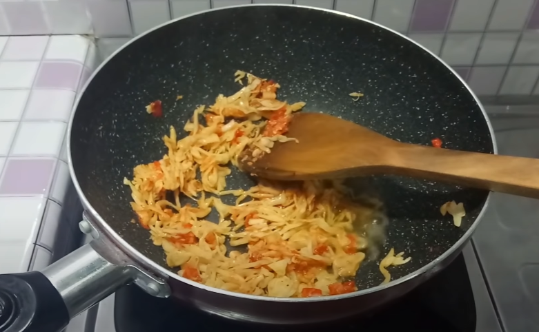 Resep Ide Jualan Olos Merecon dan Tips Menggoreng Agar Tidak Meledak ...