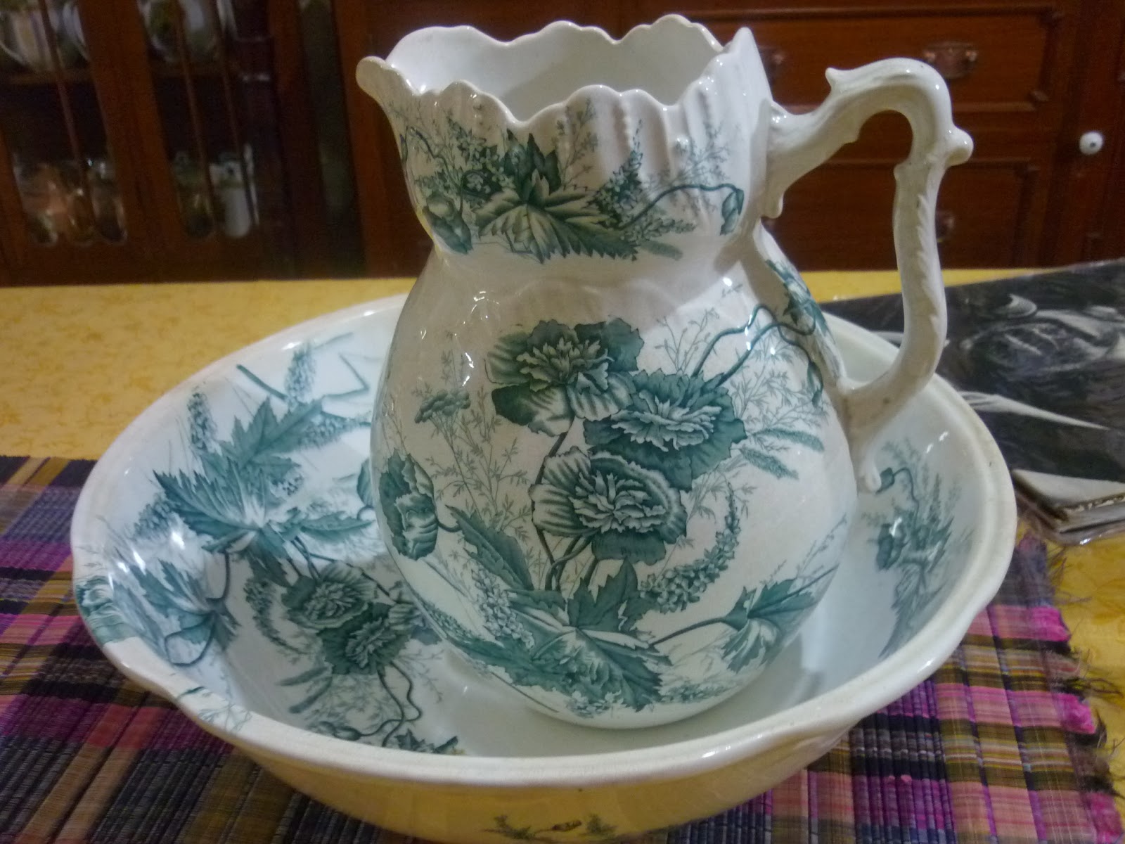 Mama's Heritage: JOHNSON BROS wash basin