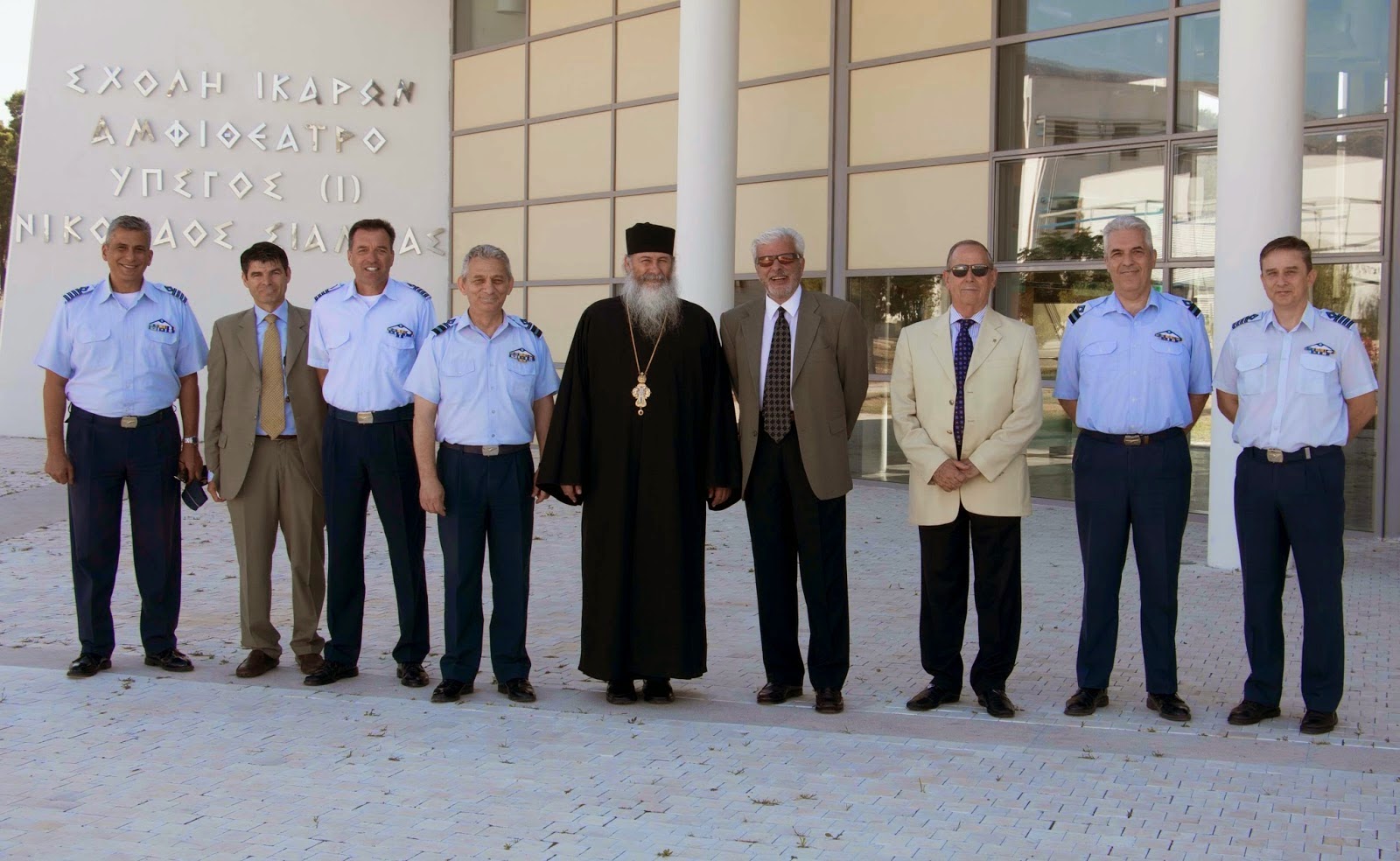 ΣΤΗ ΣΧΟΛΗ ΙΚΑΡΩΝ... ΤΙΜΗΣΑΝ ΤΟΝ ΙΩΑΝΝΗ ΚΑΠΟΔΙΣΤΡΙΑ ΚΑΙ ΤΟΝ ΥΠΟΣΜΗΝΑΓΟ ...