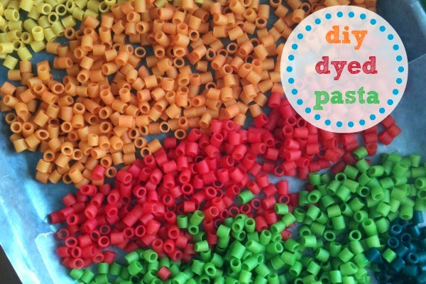 scrumdilly-do!: diy dyed pasta