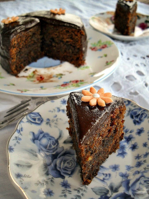 Gaga u kujni: Saher torta sa orasima