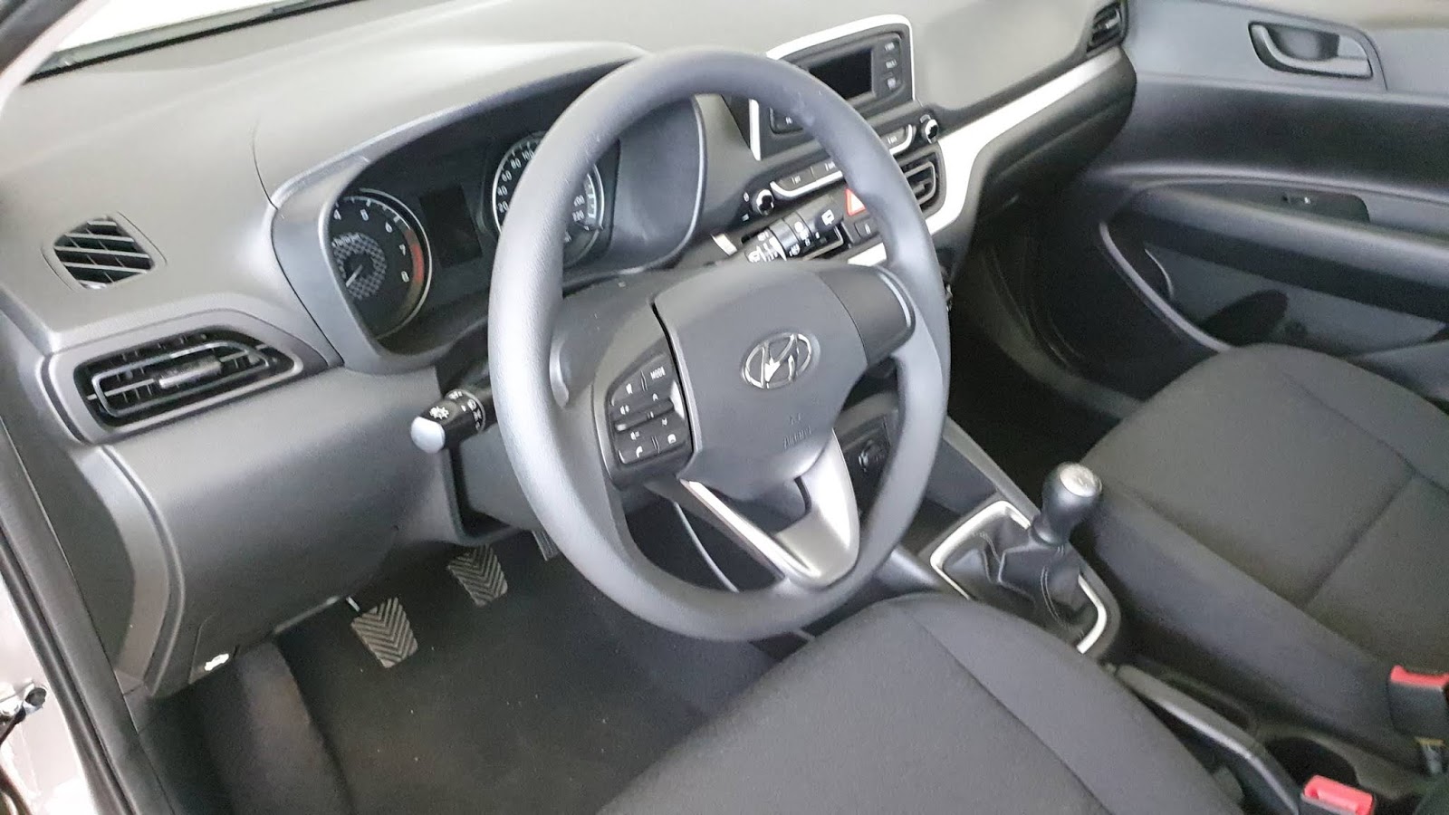 Novo Hyundai HB20 2020: versões Sense (acesso), Vision e Launch Edition ...