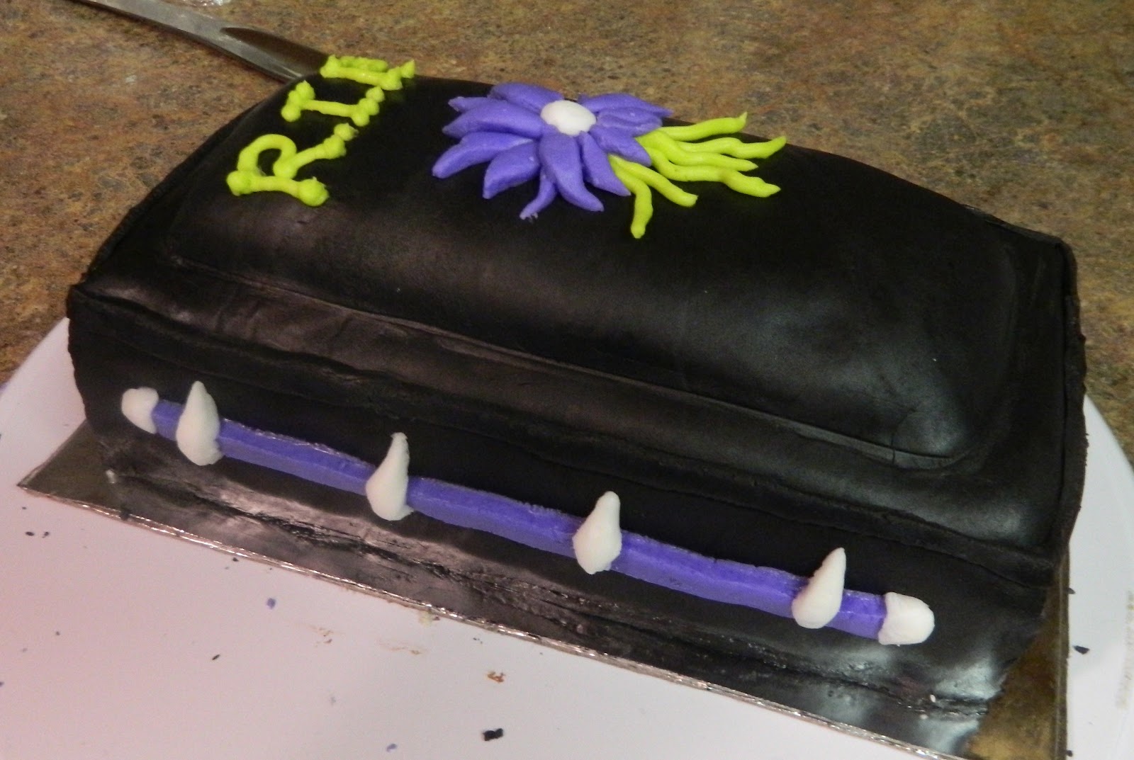 Blogger: Traci LeBrun: Halloween Coffin Cake