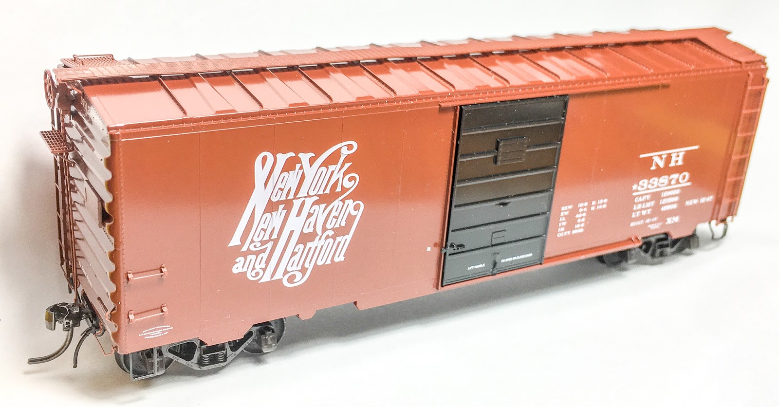Prototype Railroad Topics: Kadee Early PS-1 40' Box Car