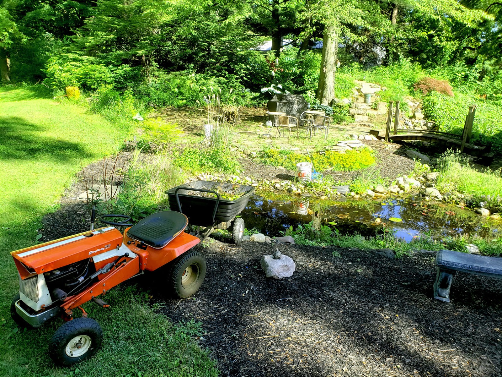 My Simplicity Tractors: Broadmoor 717 gets a turn