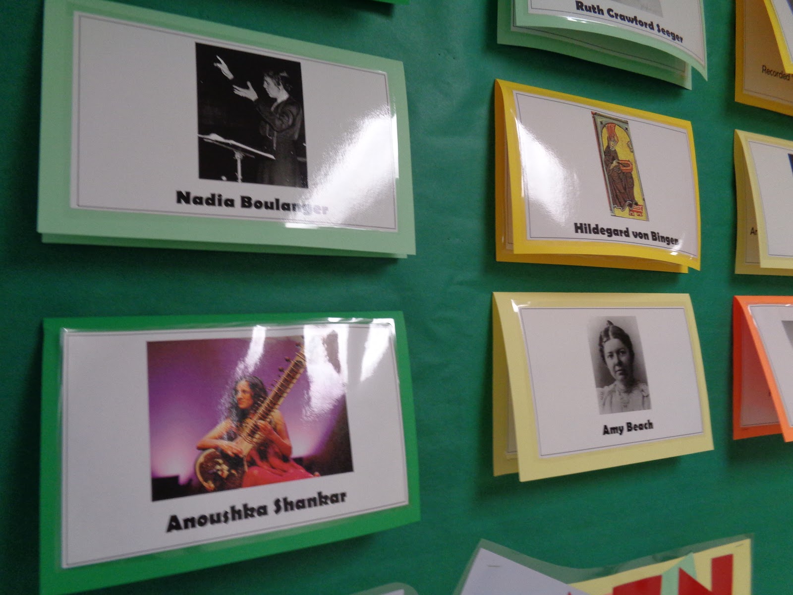 Teaching Elementary Orchestra : Women Wow the Music World! Bulletin Board