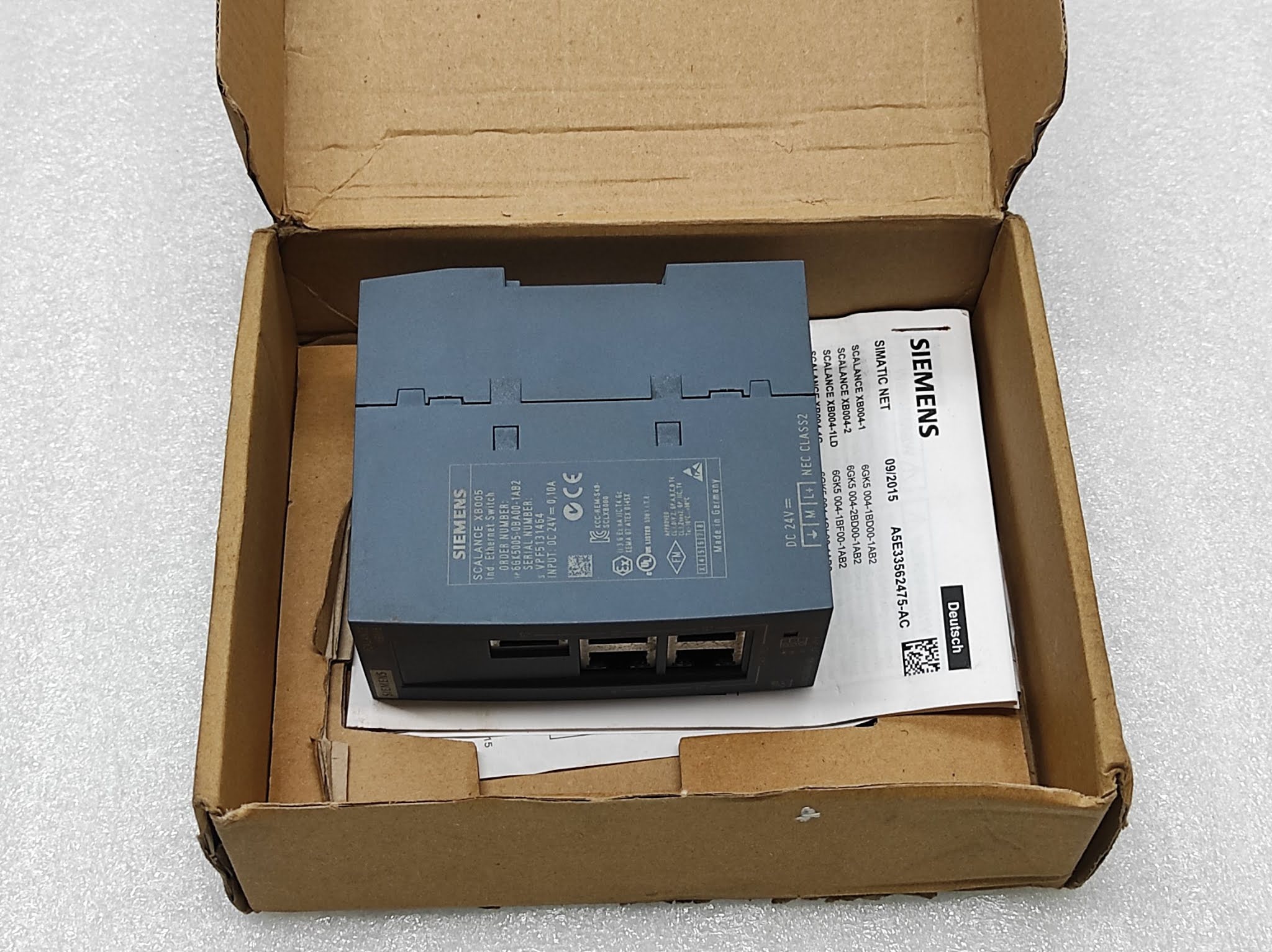 SIEMENS SCALANCE XB005 ETHERNET SWITCH MODULE 6GK5005-0BA00-1AB2